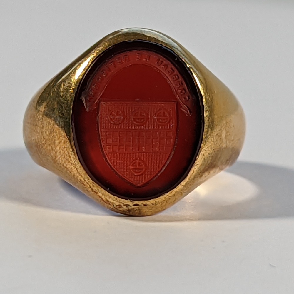 Pre-owned 14ct Yellow Gold Orange/Red Stone Signet Ring Size P - Own4Less